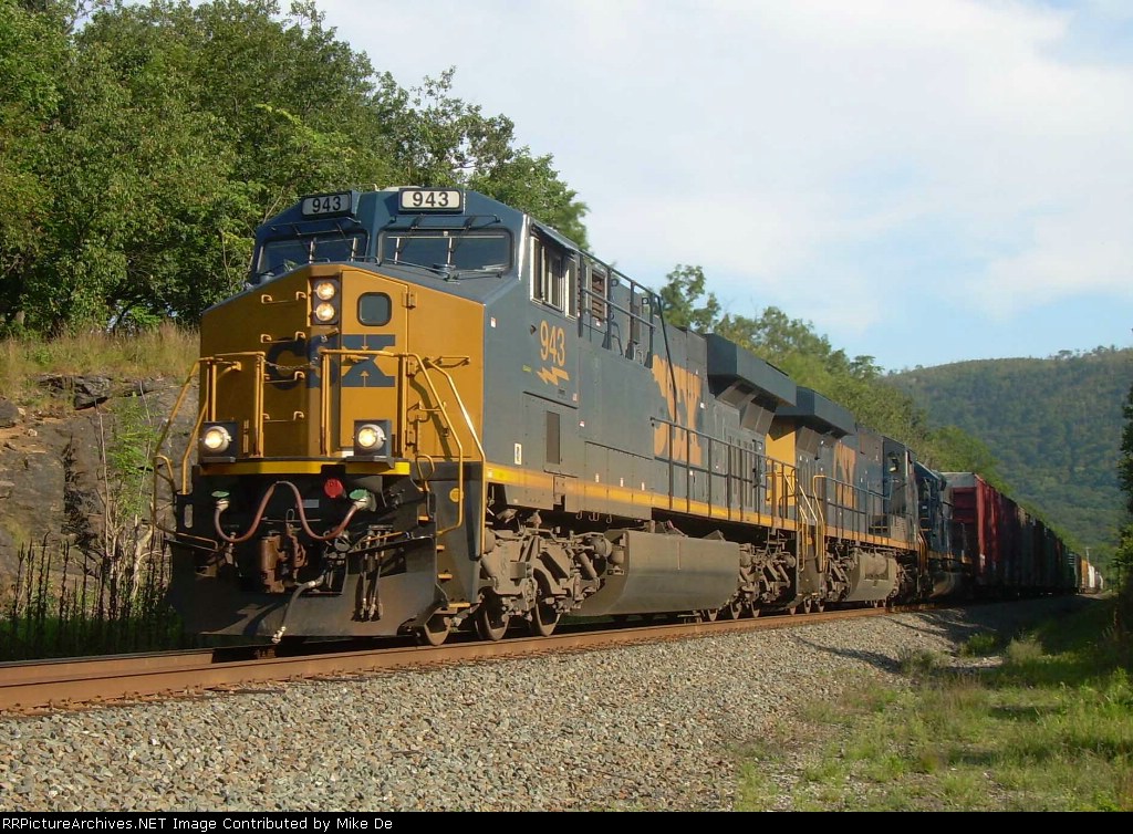 CSX 943 on Q434